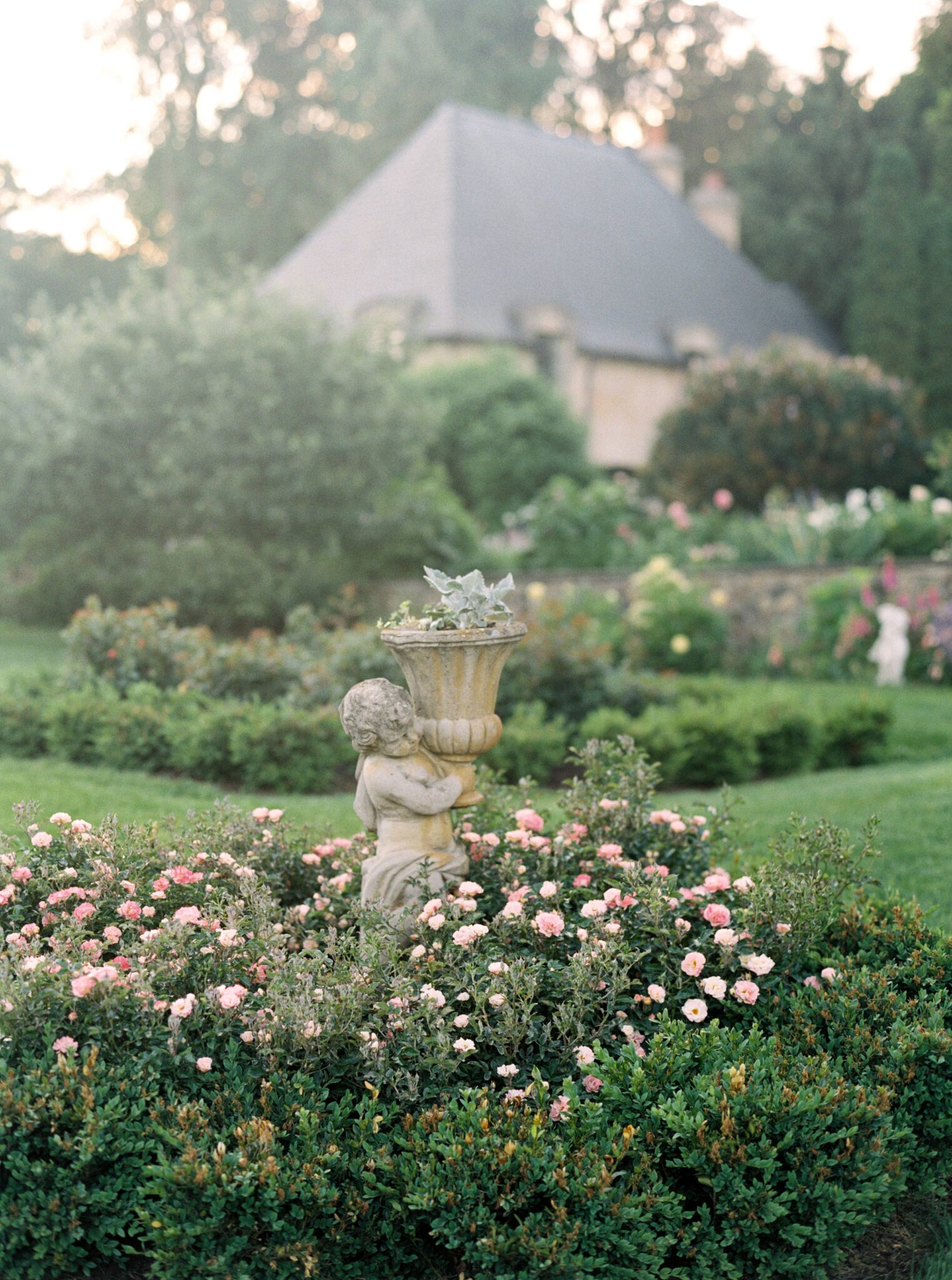 Bright and Bold Spring Wedding at Greencrest Manor